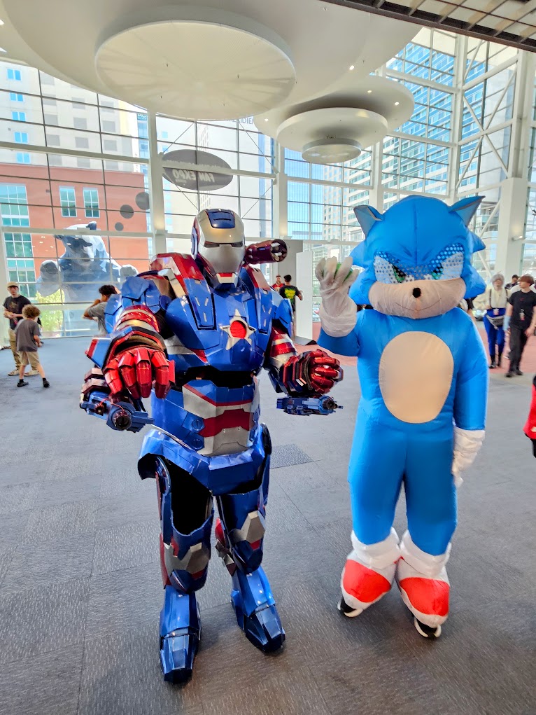 Cosplay, Celebs, and Collectibles: Fan Expo Denver Delivers - Nerd ...